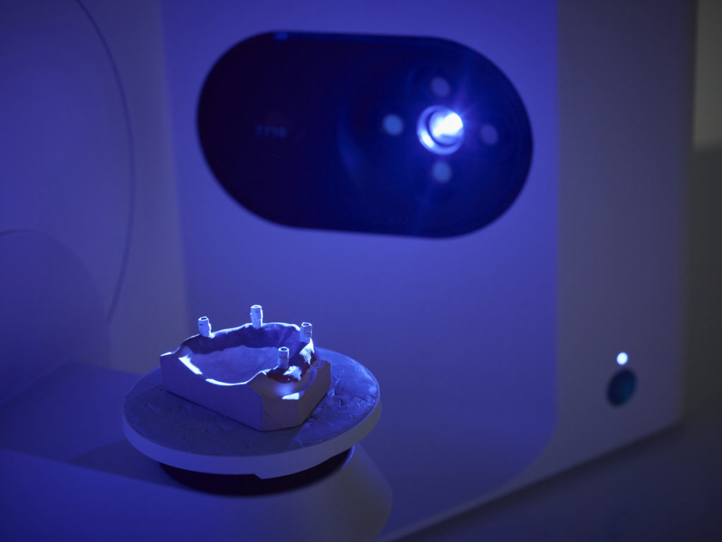 Medit T-710 Tabletop Scanner for Labs and Dentists | CAD-Ray.com